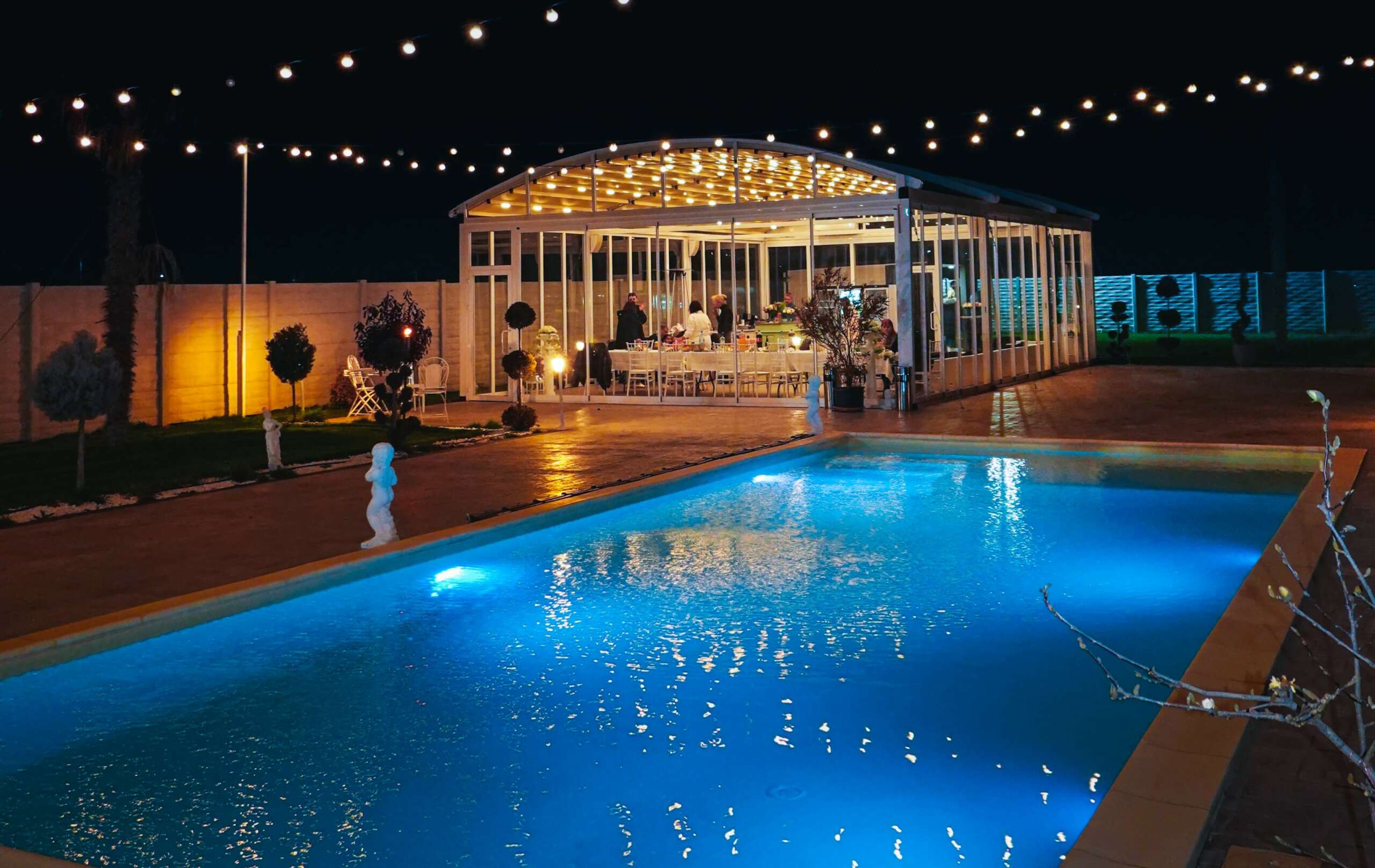 Lyan Events Cernica - Locatie cu Piscina pentru Evenimente si Petreceri ...
